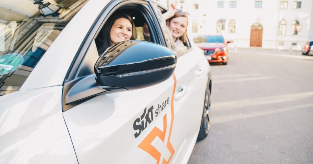 SIXT SERVICES - Sixt Magazine